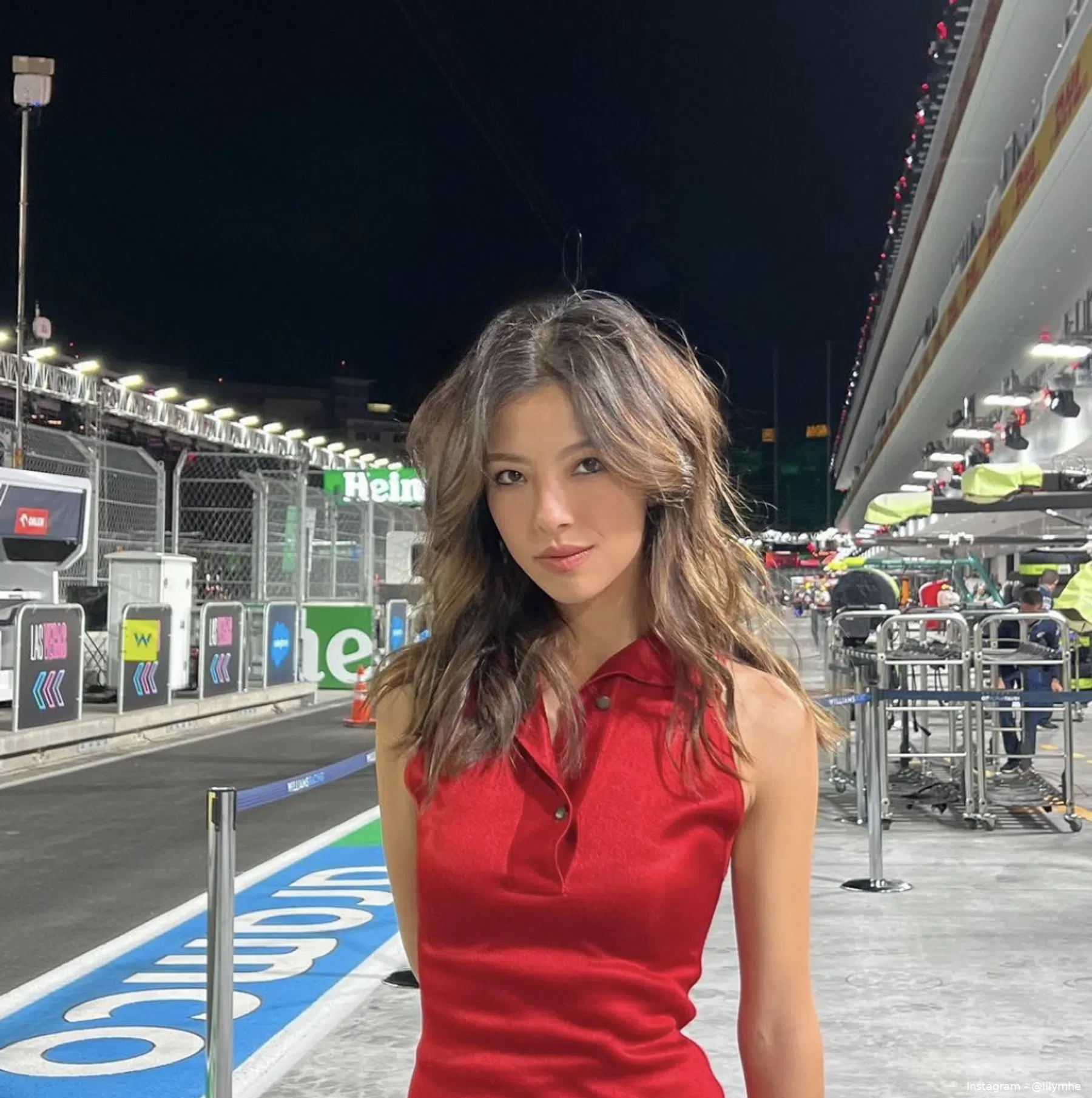 Who is Alex Albon's girlfriend, Lily Muni He?